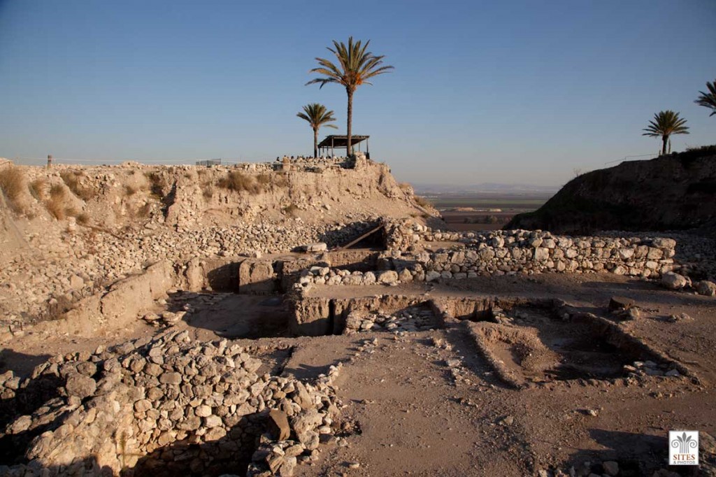 Megiddo - Carta Jerusalem