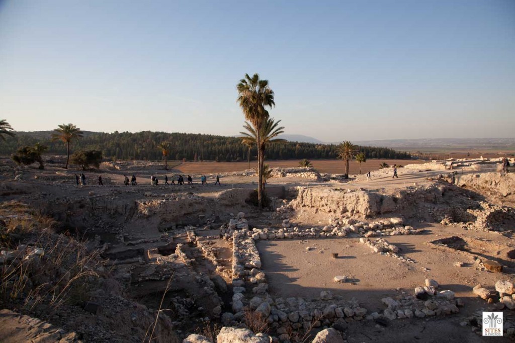 Megiddo - Carta Jerusalem